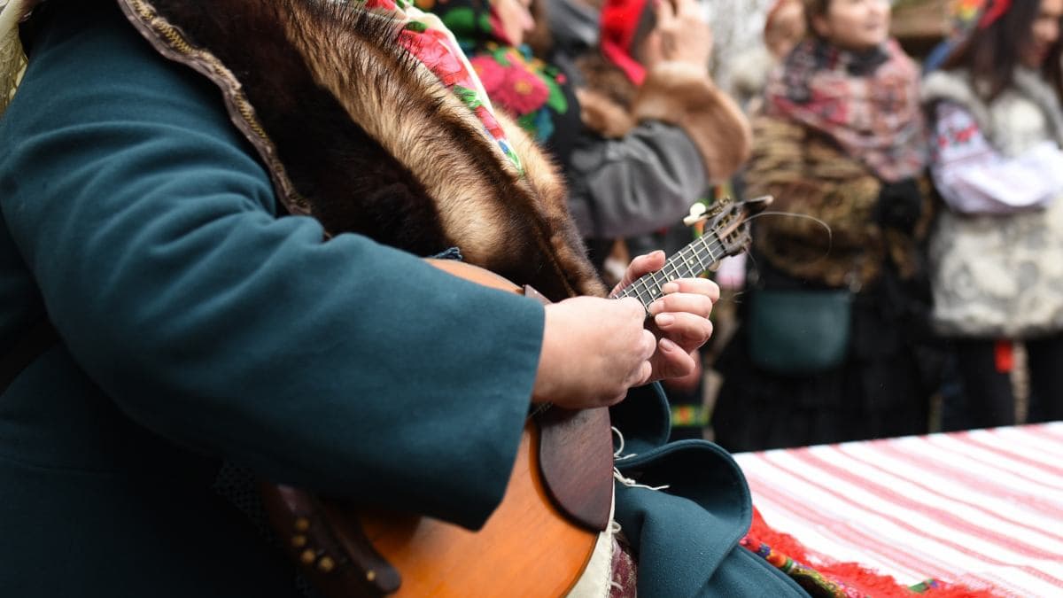 Folk Songs of Jammu and Kashmir | Orchids International